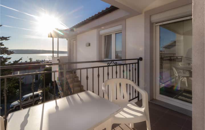 Nice Apartment In Crikvenica With House Sea View - Selce