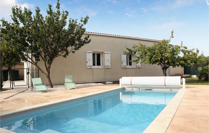 Beautiful Home In Pierrelatte - Bourg-Saint-Andéol