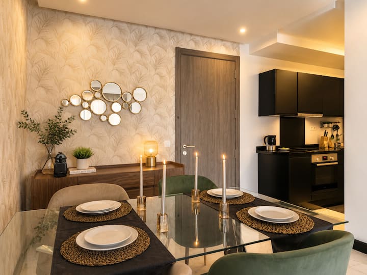 Premium Apartment In Racine + Parking - Fas