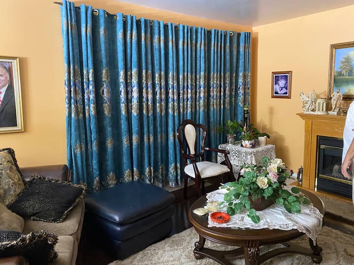 Quiet Room With Shared Bathroom. - Doylestown, PA