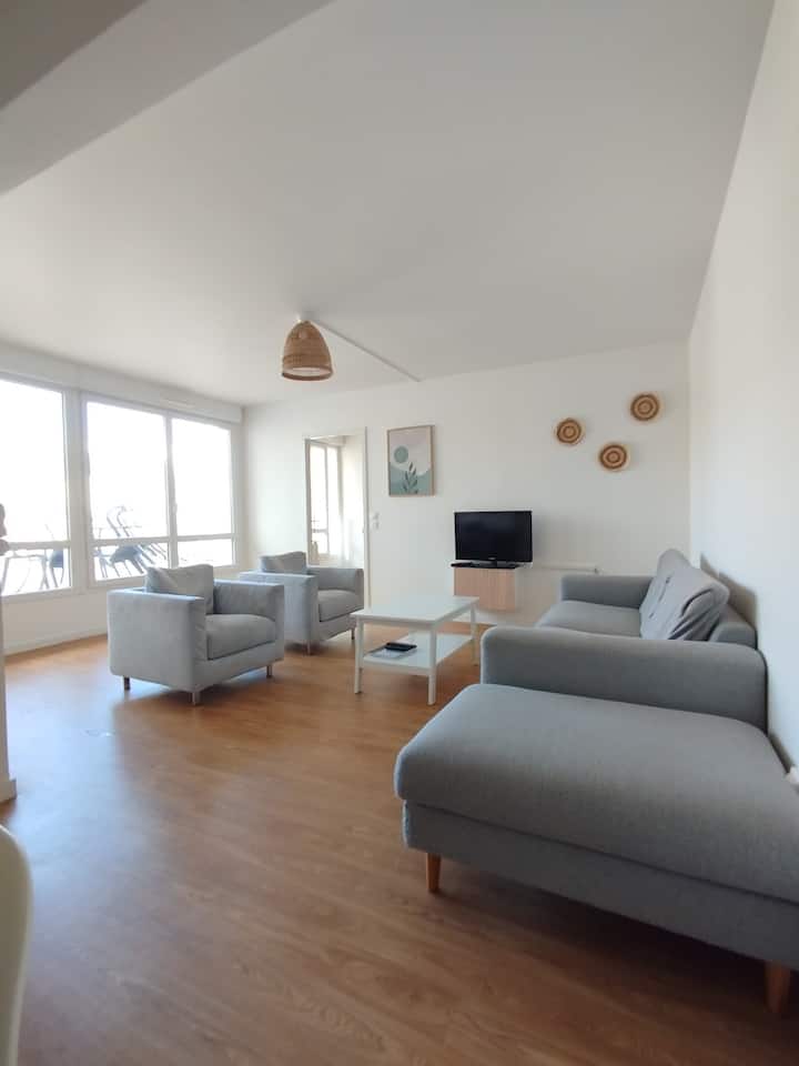 Vaste Et Lumineux Appartement - Lille