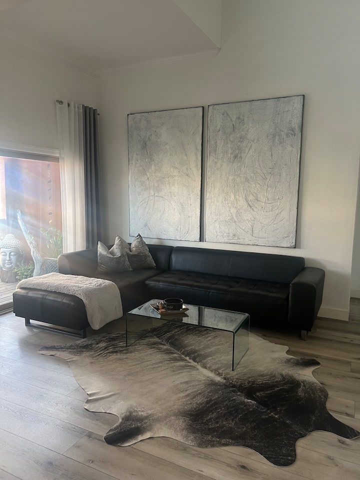 Scottsdale Loft On Golf Course! - Scottsdale, AZ