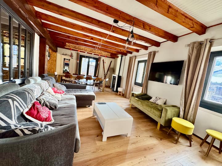 Magnifique Gîte De 140m2 Au Cœur Des Angles - Les Angles