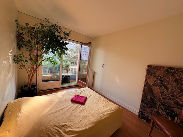 Le Chambre Qui Prend Soin De Vous - Paris