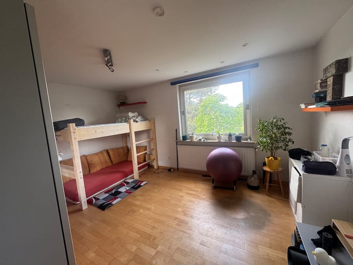 Zentrales Zimmer Im Grünen - Leverkusen