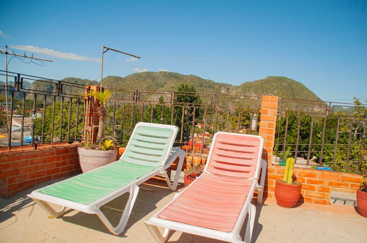 Villa Nilda: 4 Bedrooms | Wifi Free | Solar Energy - Viñales