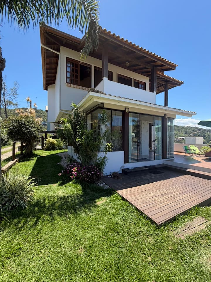 Vista Exclusiva  E Pertinho Da Praia De Garopaba - Garopaba