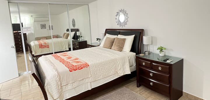 Hospédate Cerca De Todo: Outlets, Playas Y Comida - Barceloneta