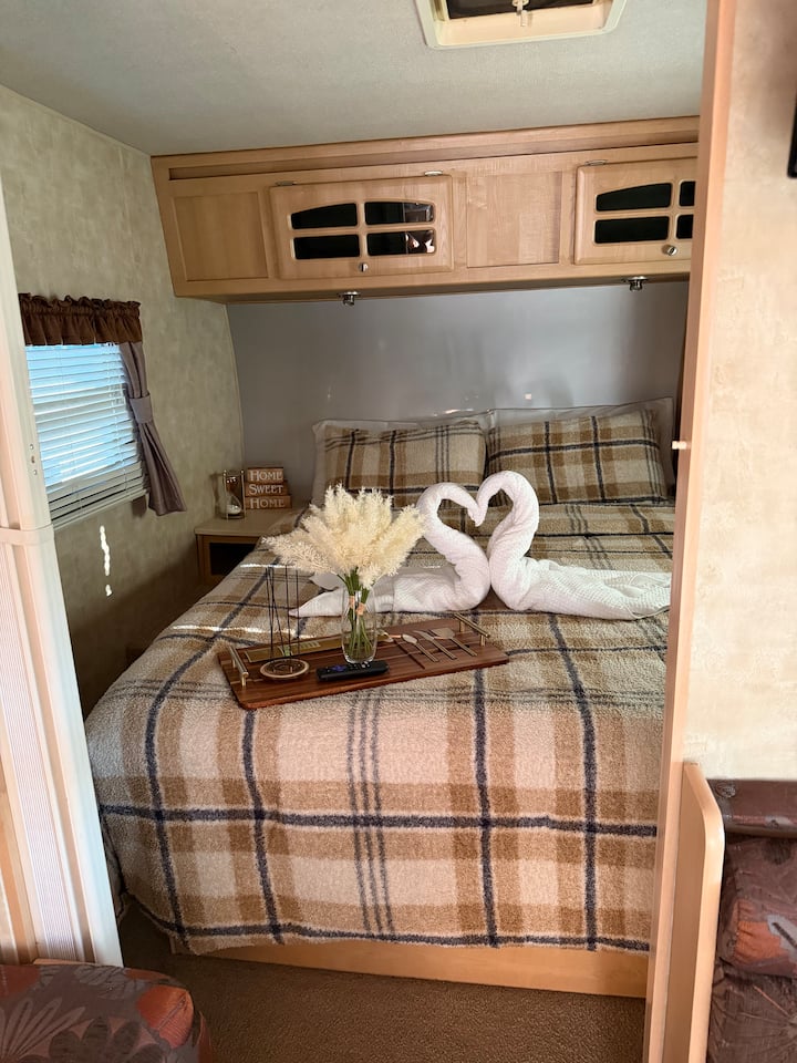 Weeki Whachee Rent By Duneisy - Spring Hill, FL