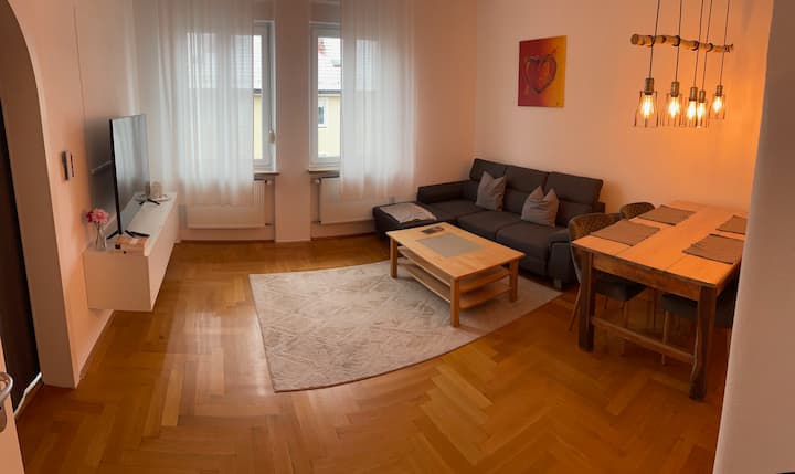 1. Hiltons, 75qm, 2 Schlafz-tv-wifi, Freies Parken - Bamberg