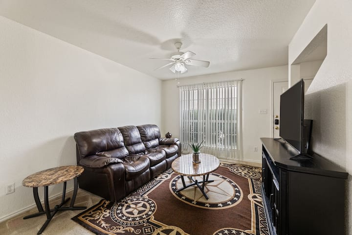 Pet-friendly | Fenced Yard | Smart Tv | Central Ac - Killeen, TX