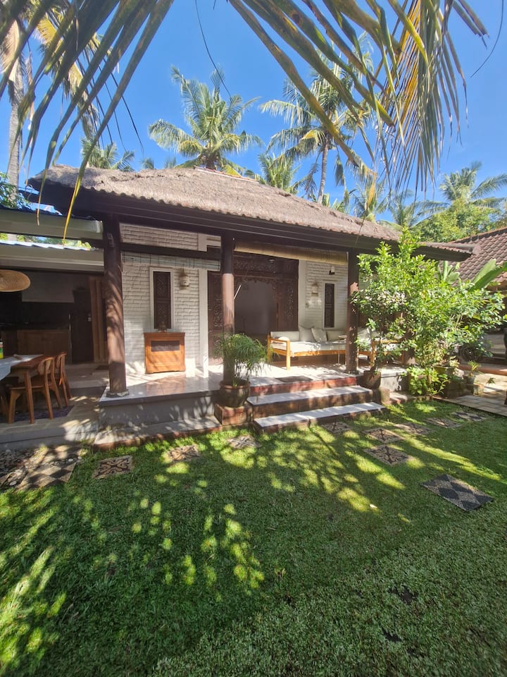 Renewed Traditional & Private House Central Lovina - Bali