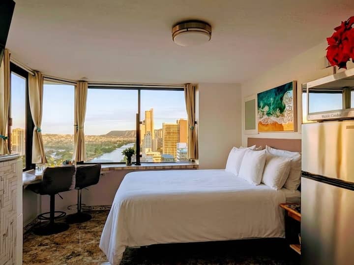Jenni's Cozy Retreat In Waikiki (Reserved Parking) - Hawaii