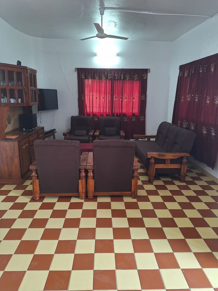 Belle Villa Avec Jardin à Adidogomé - Lomé