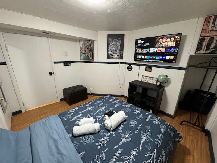 Great Tiny Room In Thornton - Thornton, CO