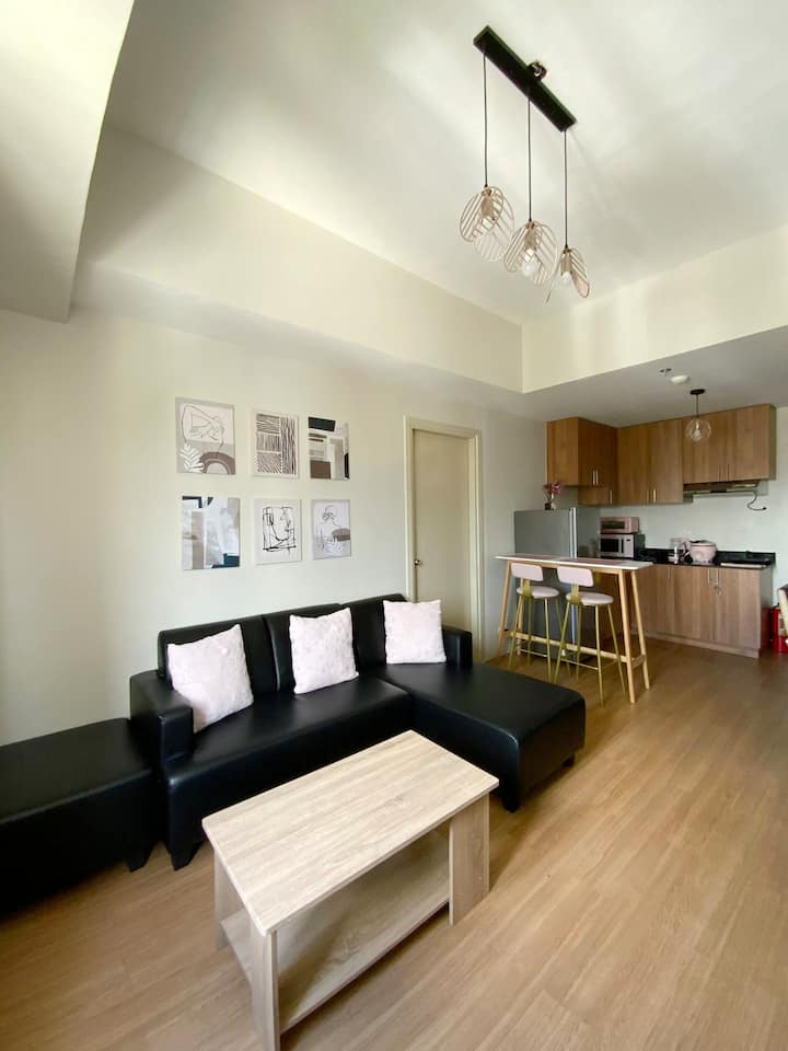 Chic&cozy Condo At The Loop  | 1br At City Views - Cagayan de Oro