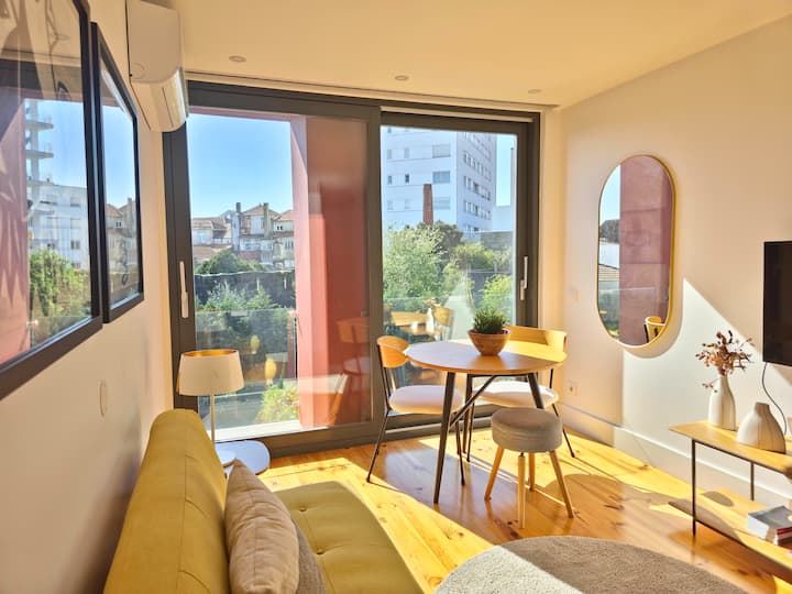Sunny Retreat In Fontainhas With Garden View - Porto