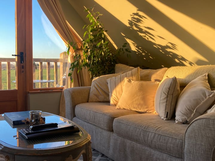 The Nest Studio Suite & Uninterrupted Rural Vista. - Wallingford