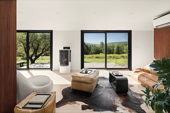 Modern Mountain Retreat With Views On 18 Acres - Roxbury, NY