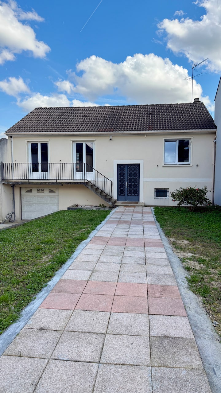 Maison Spacieuse à 30 Min De Paris - Le Raincy