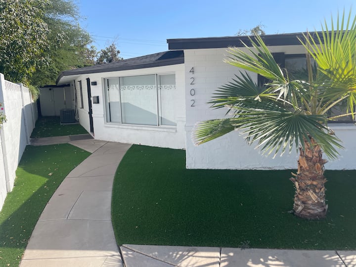 Central Phoenix, Camelback East/biltmore - Phoenix