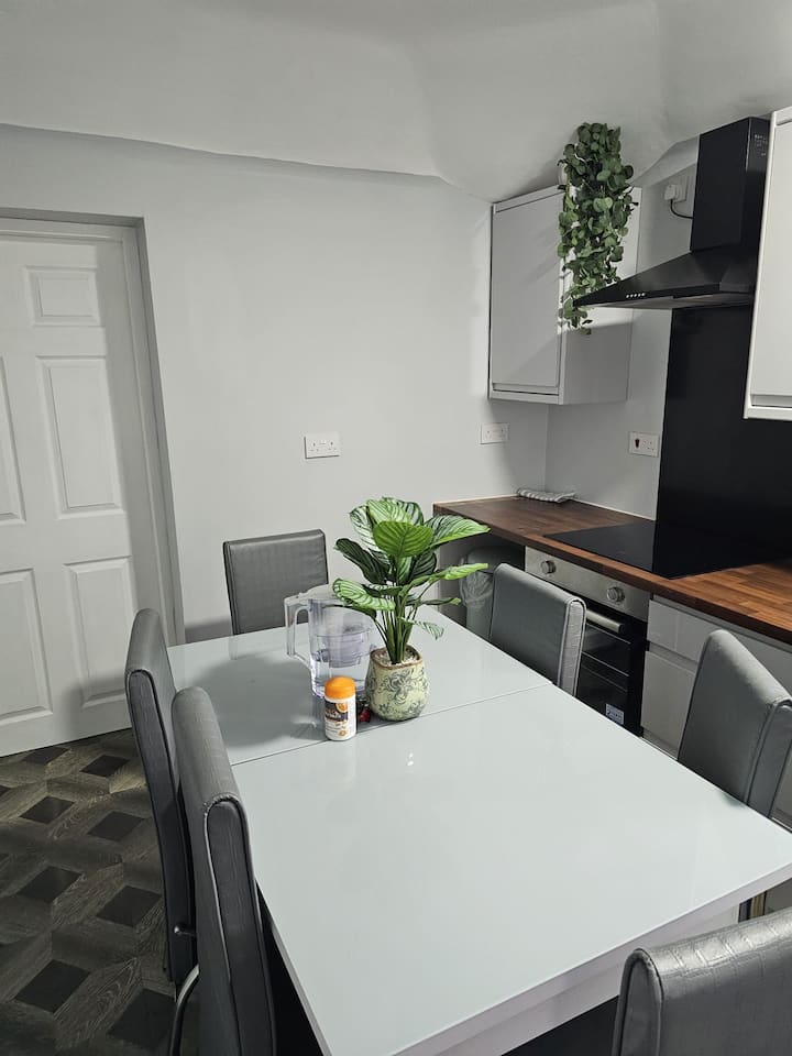 Worem House. Two Rooms For The Price Of One. - 맨체스터