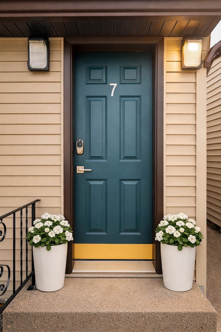 Room 7 - Riverside Motel - 3 Twin Beds - Niagara-on-the-Lake