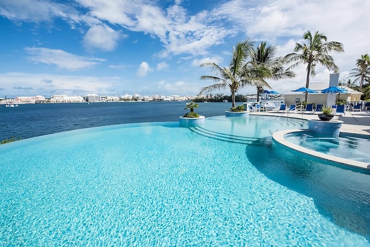 A Place You'll Surely Enjoy! 2 Pleasant Units - Bermuda