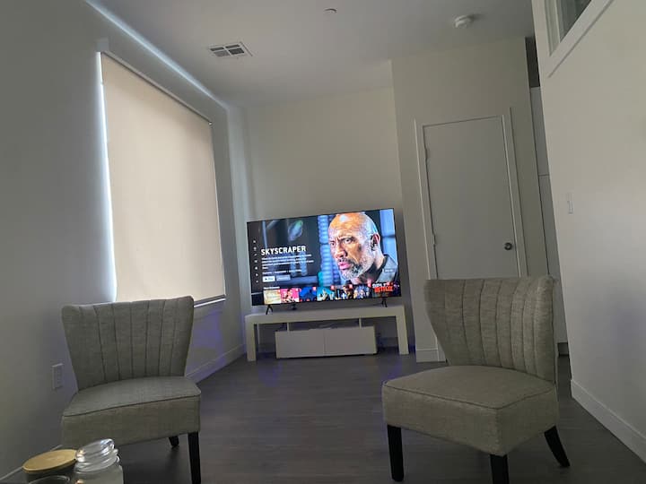 Entire One Bedroom Apartment - Everett, MA