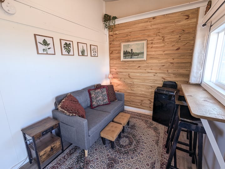 Country Retreat Tinyhouse - Listowel, ON, Canada