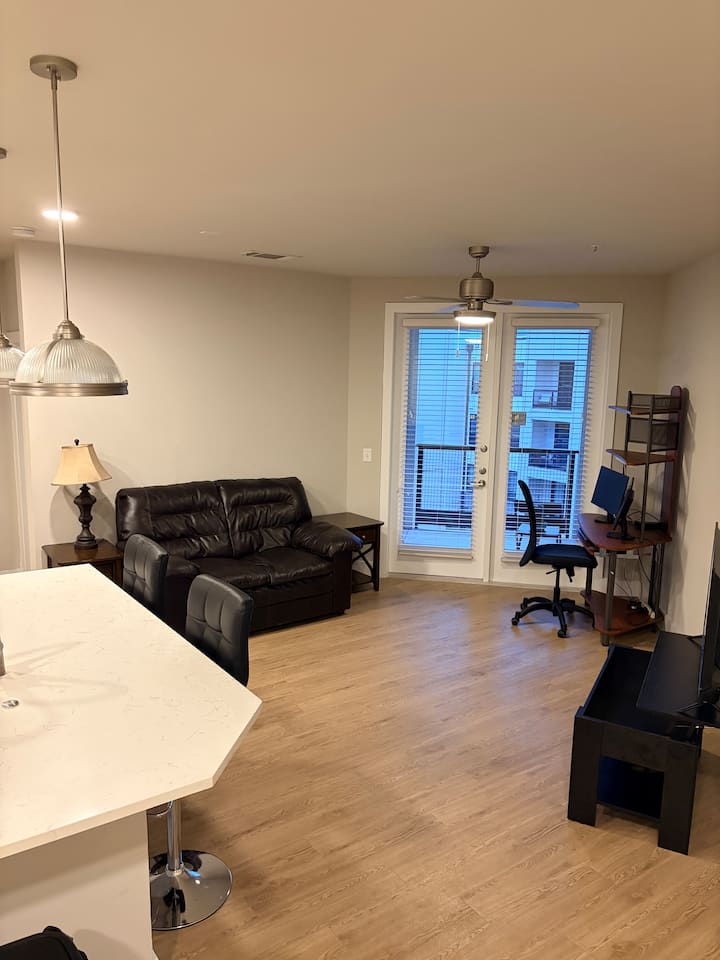 Modern Frisco Retreat | Stylish Stay At Kilby - The Colony, TX