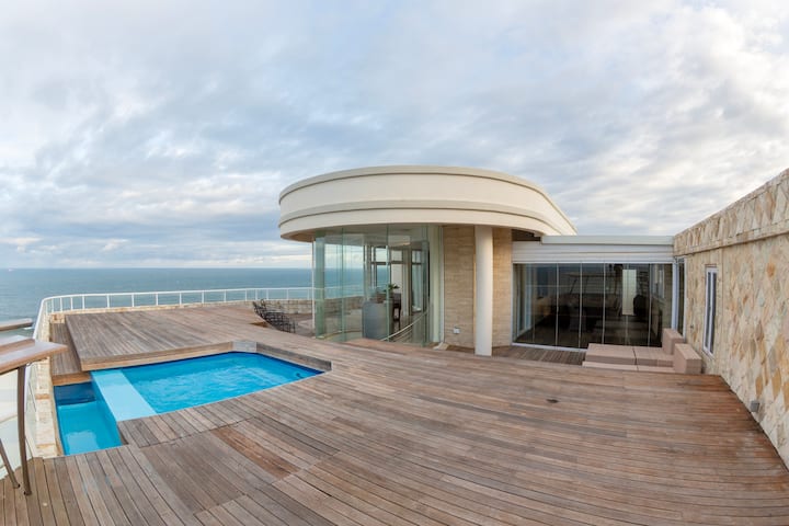 1101 Oyster Rock - Umhlanga