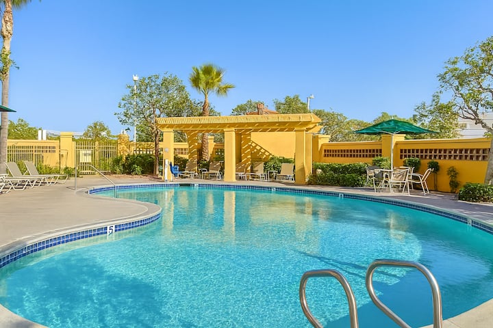 3x 2 Dbl Beds At La Quinta Inn-ontario Airport - Ontario, CA