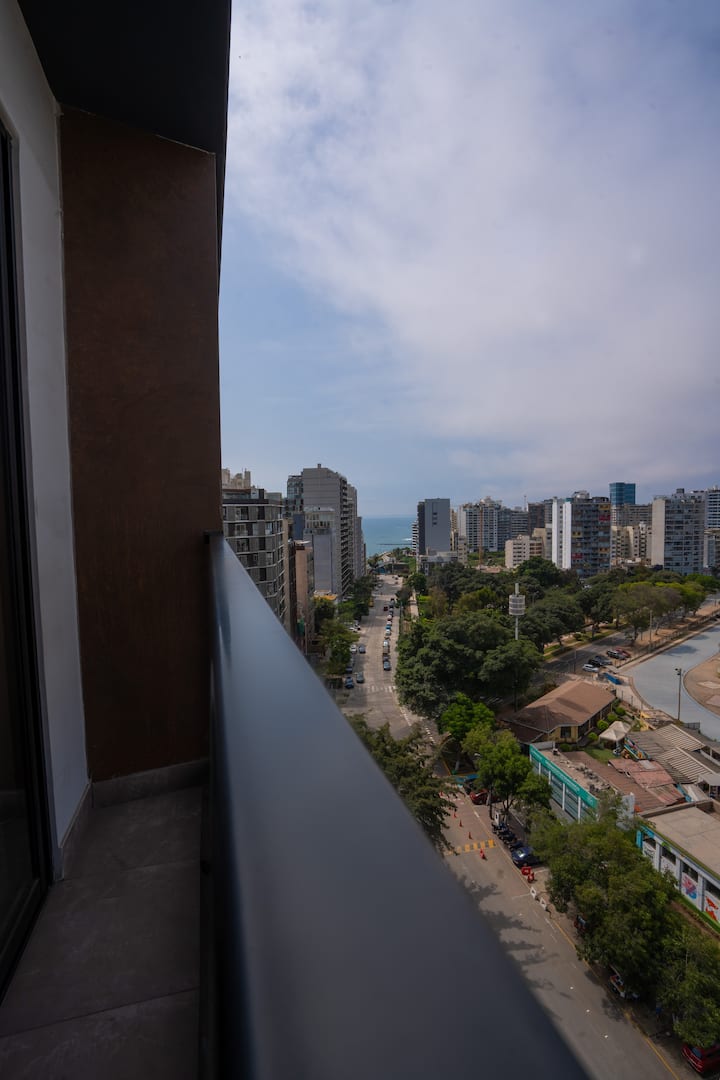 Apartamento De Lujo Vista Al Mar Piscina Y Cochera - Lima