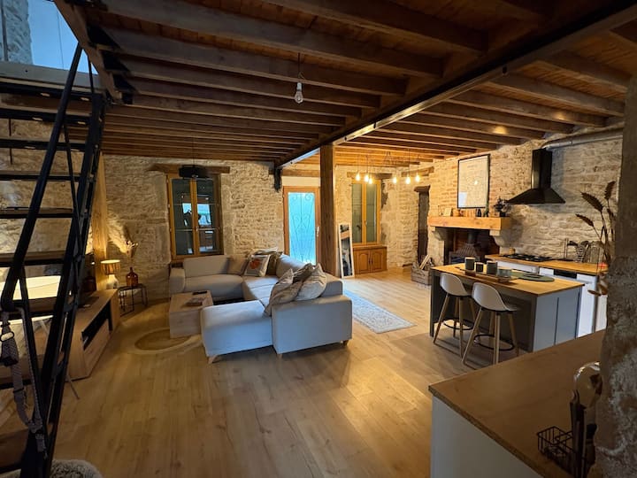 Maison De Campagne Pleine De Charme - Nièvre