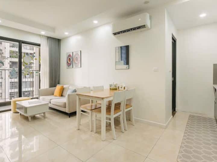 2bdr C1-12b01 Luxury Apt Vincom Dcapital By Linh - 河內