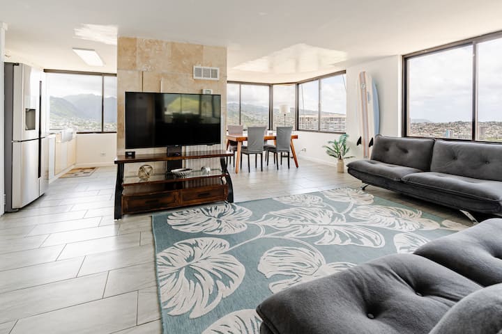 Waikiki Ocean View Penthouse 2/2 Bdr/bath - Honolulu