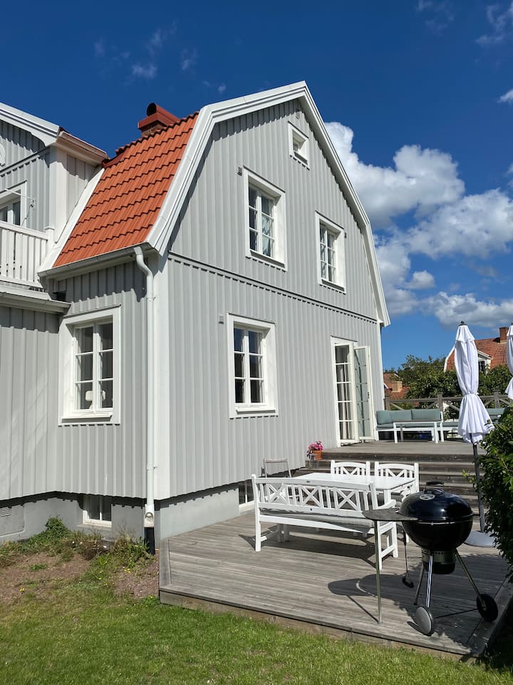 Centralt Belägen Villa I Kalmar - Kalmar