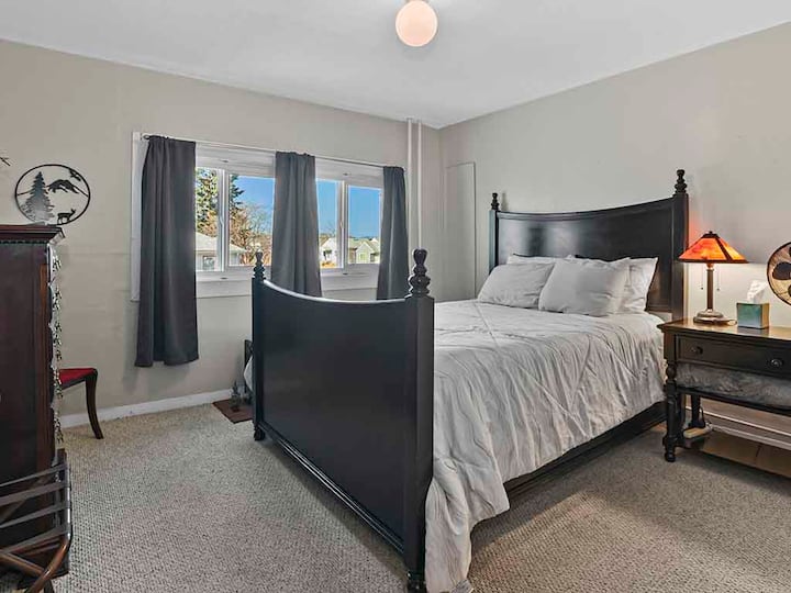 Trombetta Room At The Montana Inn - Helena, MT