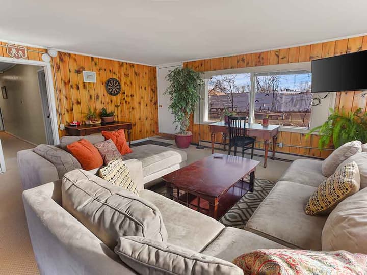 Trombetta Room At The Montana Inn - Helena, MT