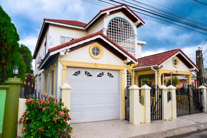 Luxury Mountian View Caribbean Retreat - Jamaica