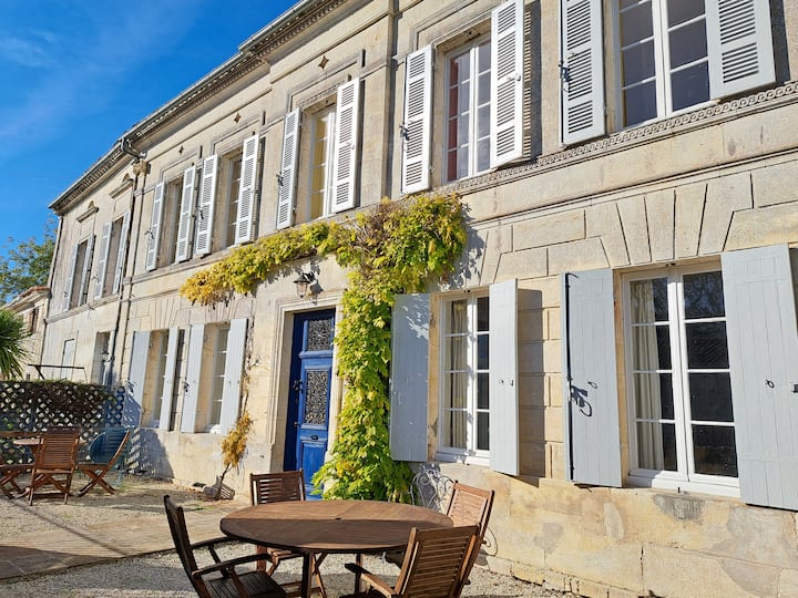 Gîte De Charme 14 Couchages - La Villa Des Lettres - Jonzac