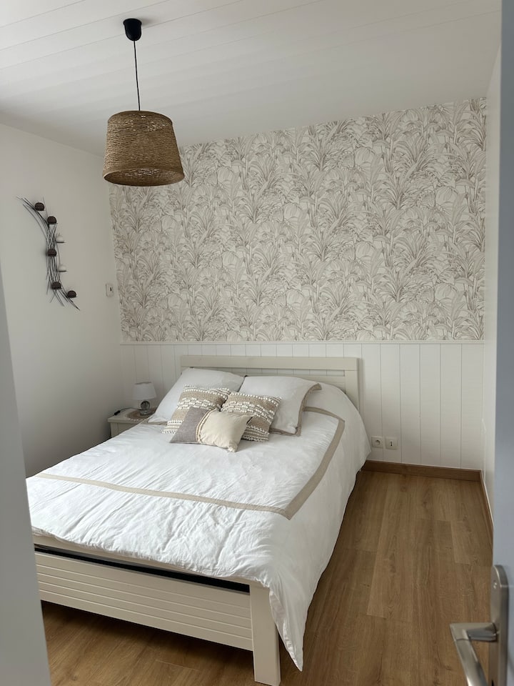 Chambre,salle De Bain Privée - La Rochelle