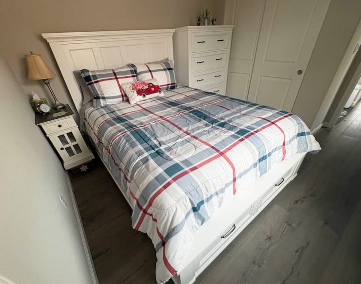 Quiet Safe Pristine - Close To Sun City / Hospital - Roseville, CA