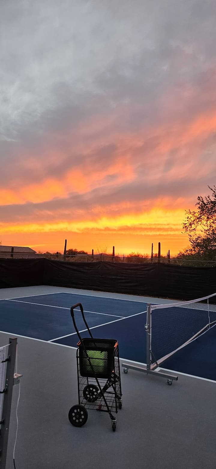 House W/3 Br (3k/1 Twin), 2ba, Spa & 2 Pickleball - Scottsdale, AZ