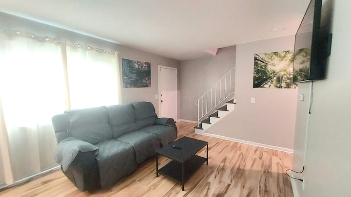 3br Home W/ King & Queens | Ideal For Workers - Toledo, OH