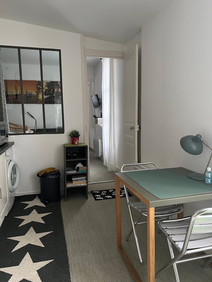 2 Pièces .Simple Et Pratique. 22m2 - Ville-d'Avray