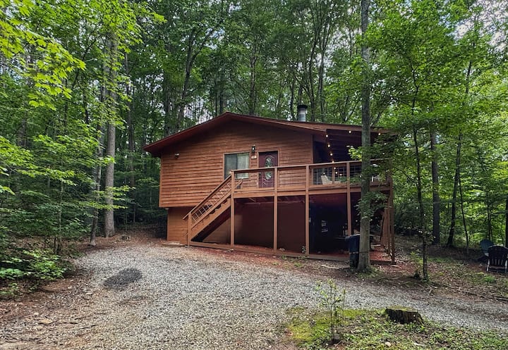 Cabin Fever Cabin~dog Friendly~10 Mins To Helen - Sautee Nacoochee, GA