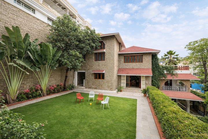 Elegant - 3bhk Ac Villa With Lawn Banjarahills Hyd - Hyderabad