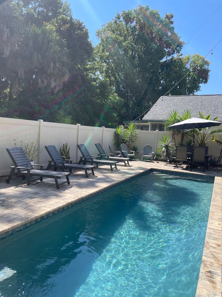 Beautiful Family Pool Home - Port Orange
